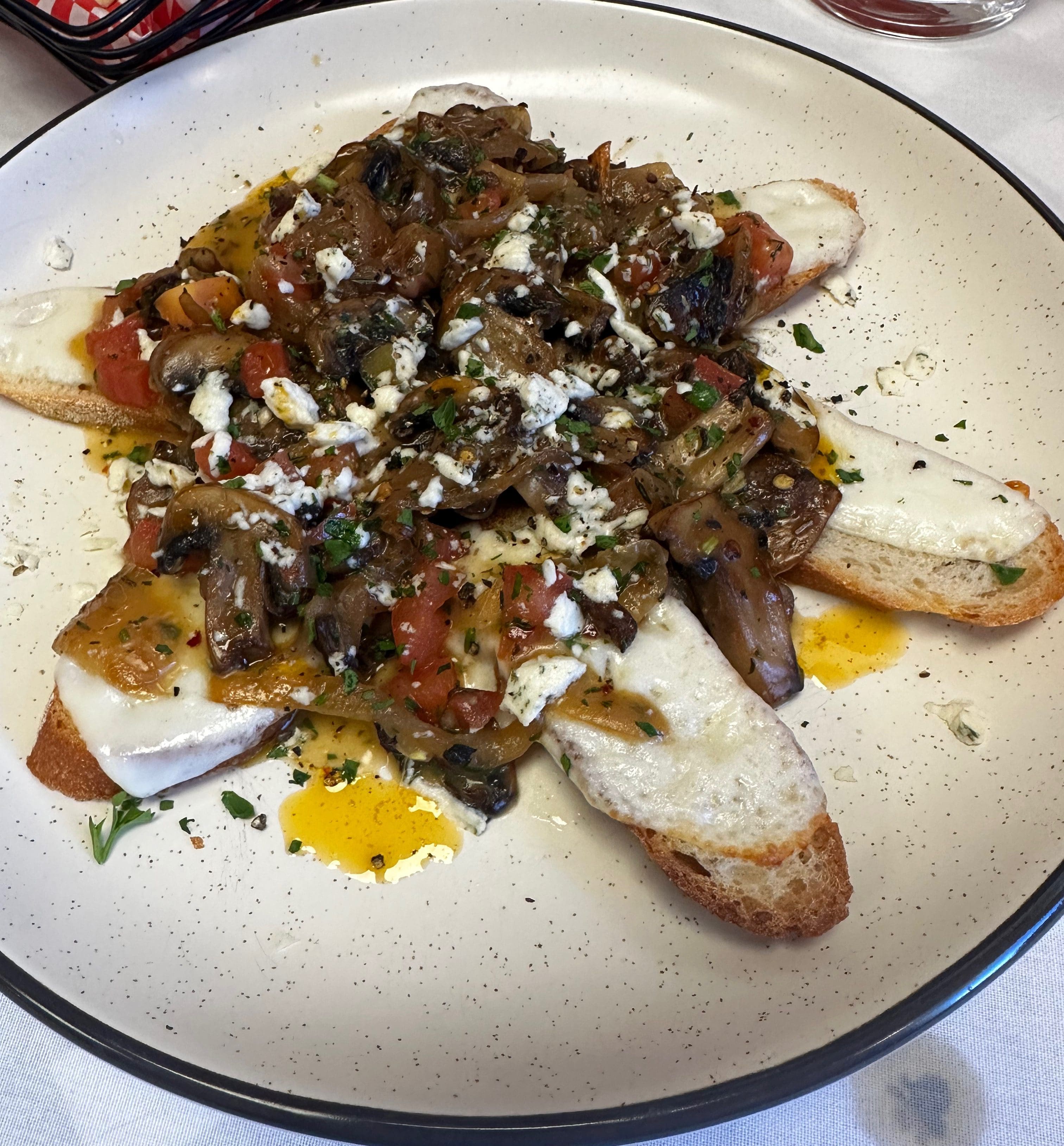Il Localetto Rossi Italian Cuisine - Albuquerque, New Mexico - Gil's ...
